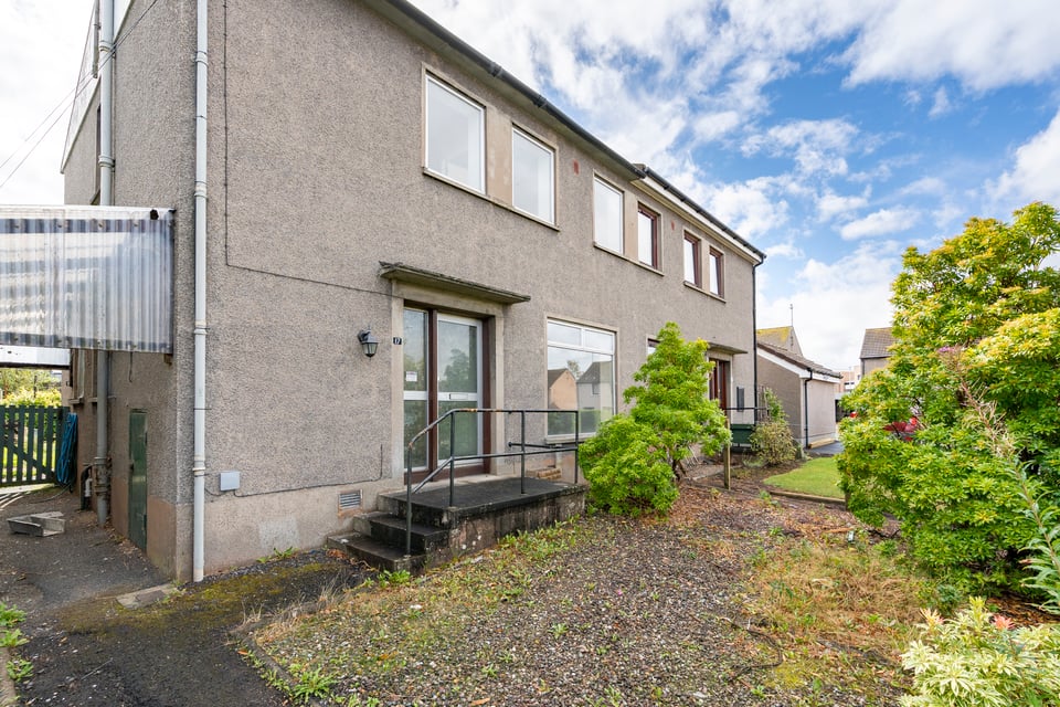 House for sale in Forfar | 17 Jeanfield Crescent, Forfar | Thorntons ...